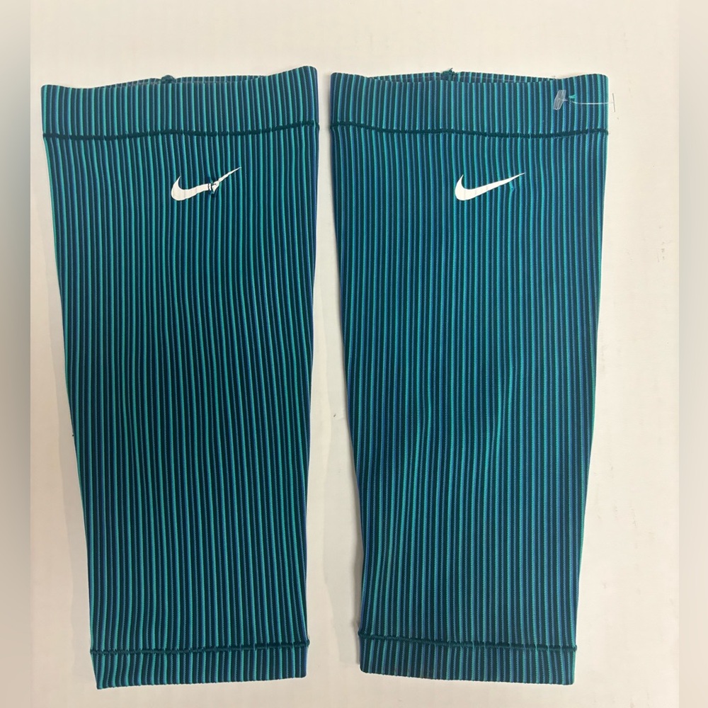 Rare Nike Pro Elite 2022 Calf Sleeves - Gem